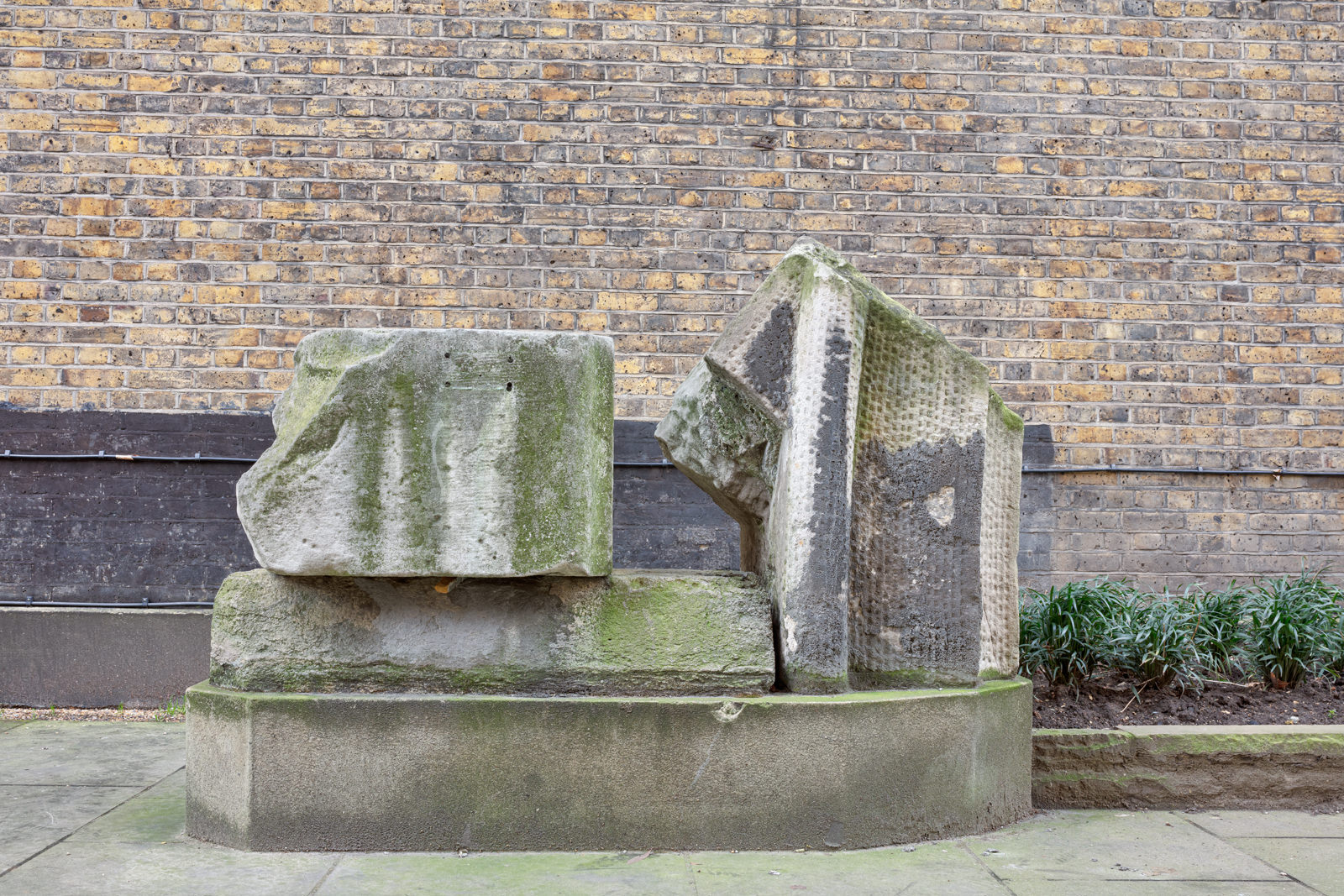 Stones from old London Bridge – St Magnus the Martyr