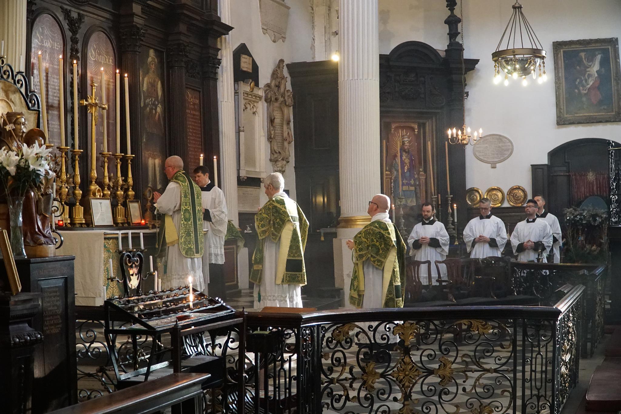 High altar and reredos – St Magnus the Martyr